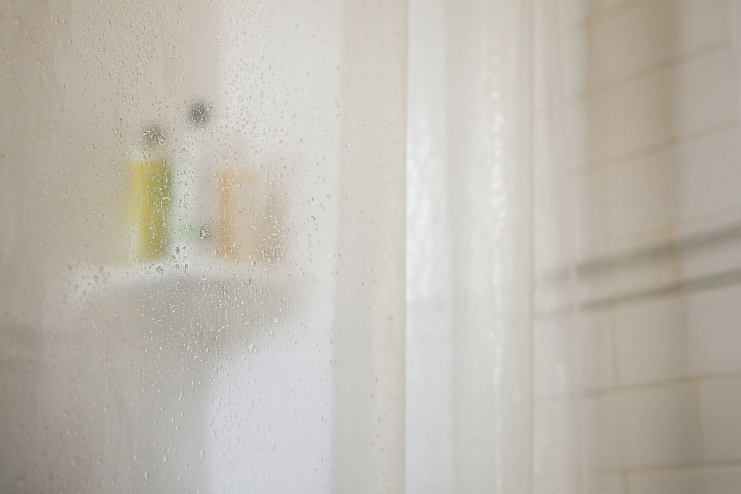 Best Shower Screen Cleaner: Effective Options & Easy Cleaning Tips